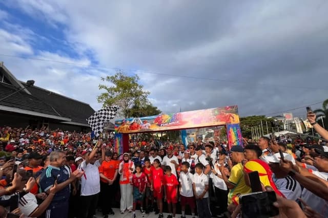 Ribuan Warga Ambon Meriahkan Piala Dunia 2026 Lewat Color Fun Walk dan ...